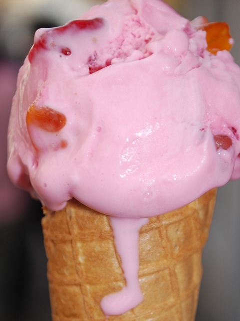 Helado de Yogur con Frutas Casero | Xrecetas